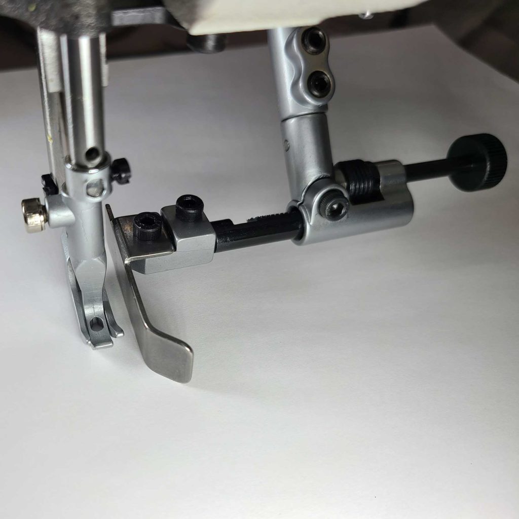 Suspended edge guide for Compound Feed - Sewing Gold