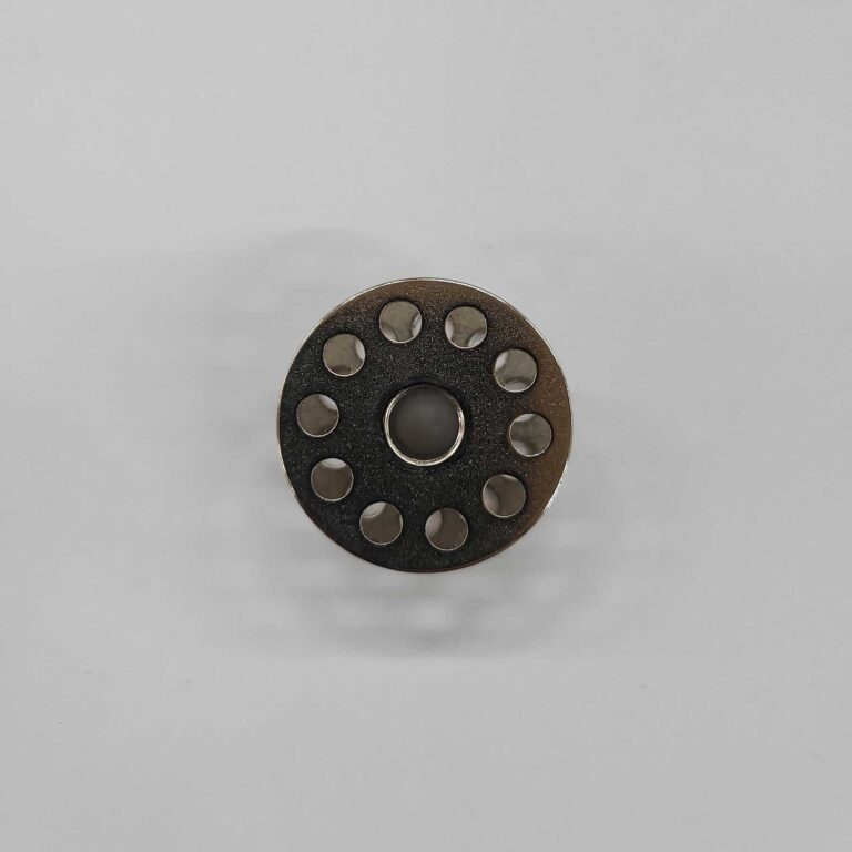 Bobbins and Bobbin cases - Sewing Gold